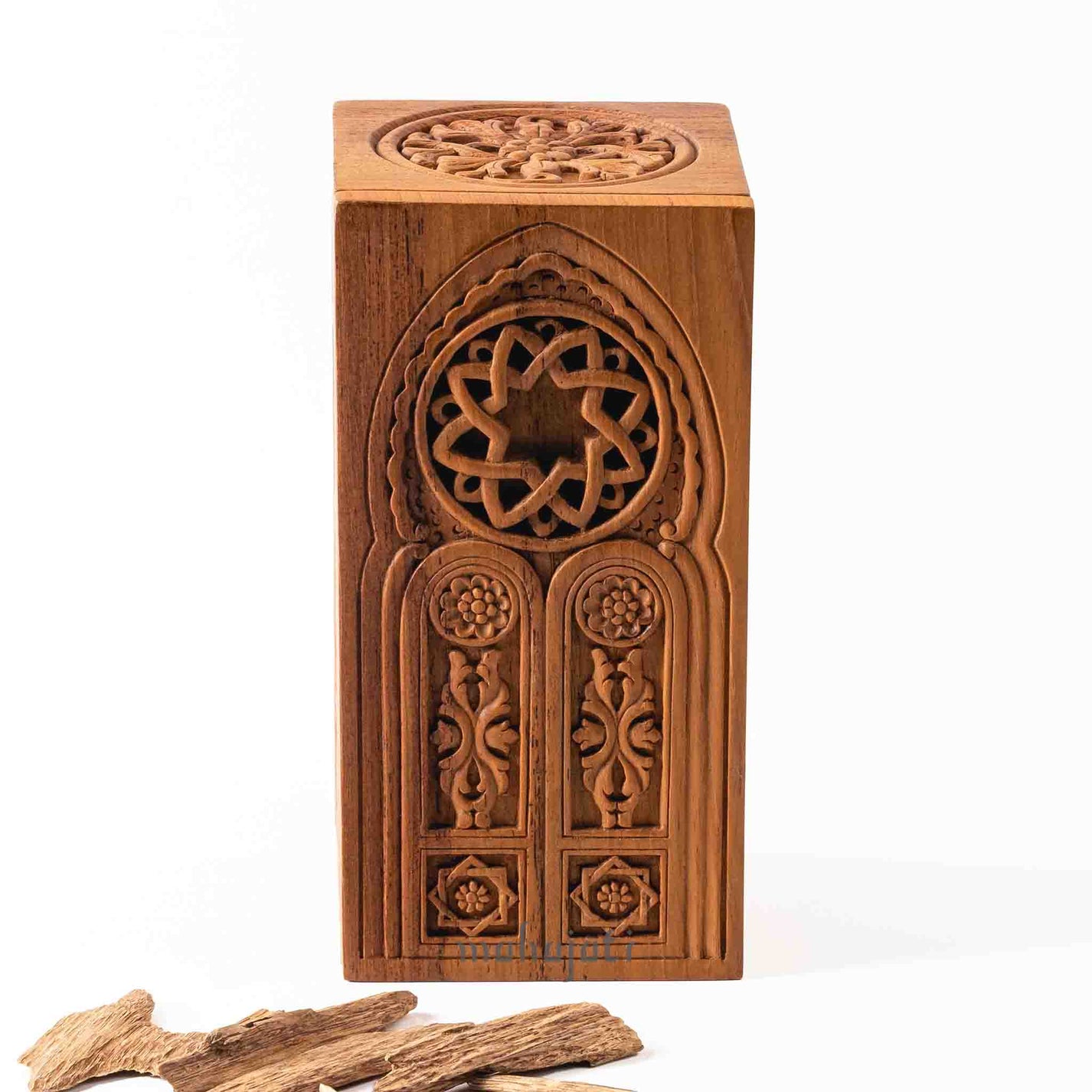 Arabian Bakhoor Box - Chip Carving - 15cm x 8cm x 8cm – Mahajati