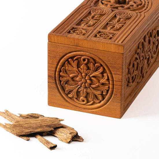 Arabian Bakhoor Box - Chip Carving - 15cm x 8cm x 8cm – Mahajati